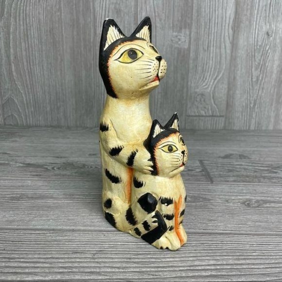Accents | Vintage Cat Folk Art Unique Scared Surprised Cat And Kitten ...